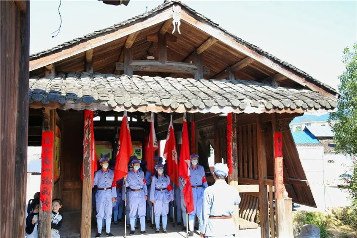 林枫辅导员奖获奖人曹子健 | 在集体中生长，向下扎根，向阳而行-清华大学生物医学工程学院
